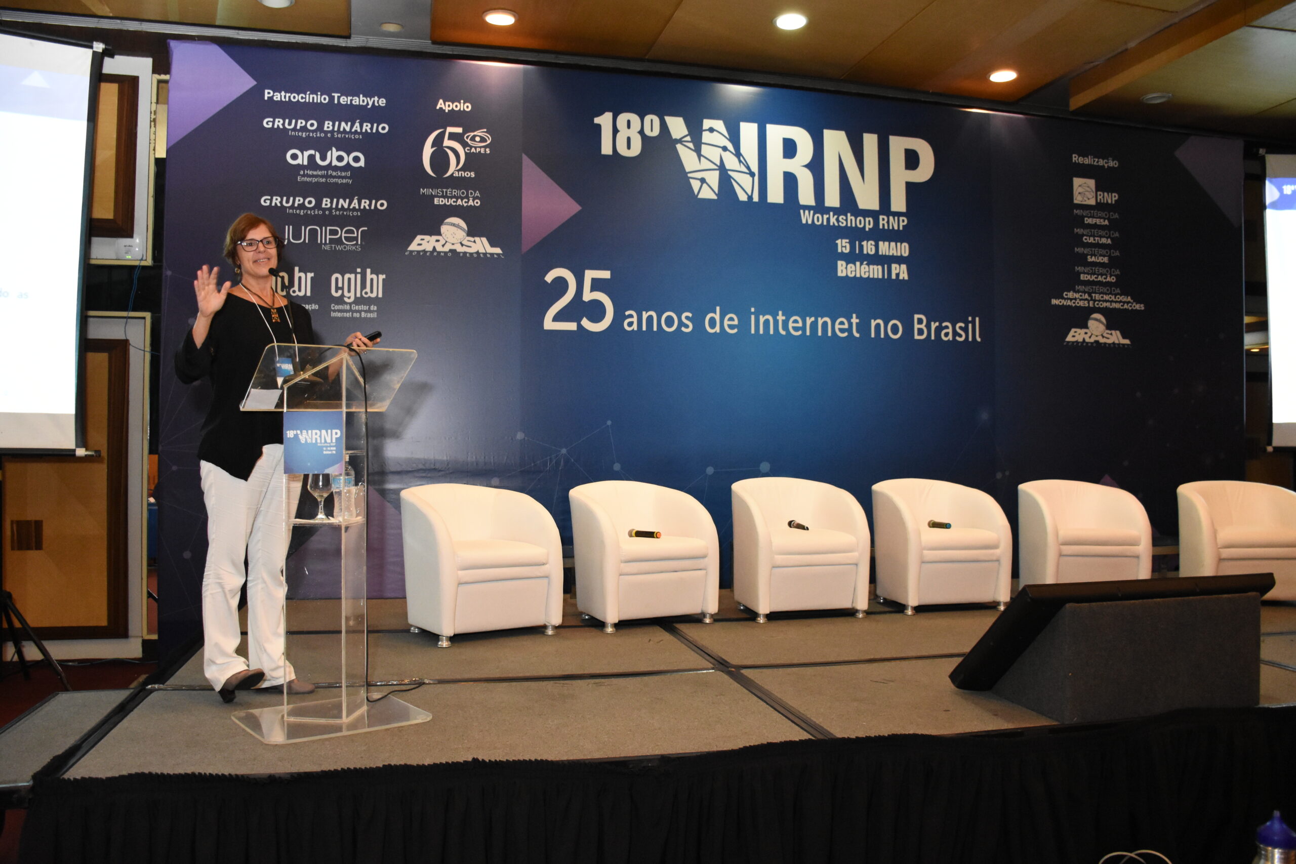 Livro-reportagem contará o processo que levou o Brasil ao acesso à ...